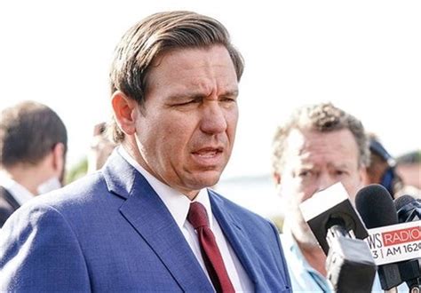 صف‌های طولانی در فلوریدای آمریکا برای ثبت درخواست بیمه بیکاری تسنیم