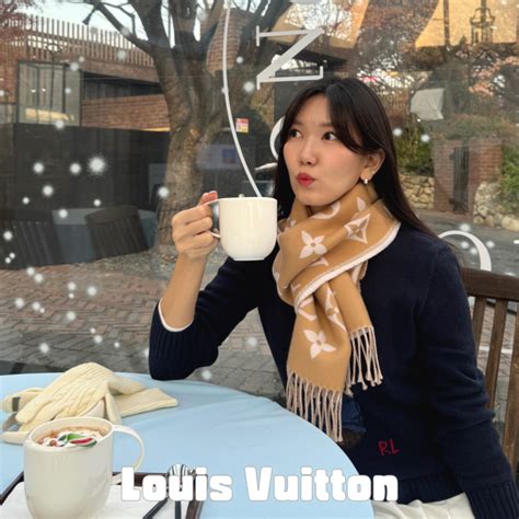 루이비통 여성 모노그램 머플러 심플리 시그니처 스카프 목도리 내돈내산 가격 코디 네이버 블로그