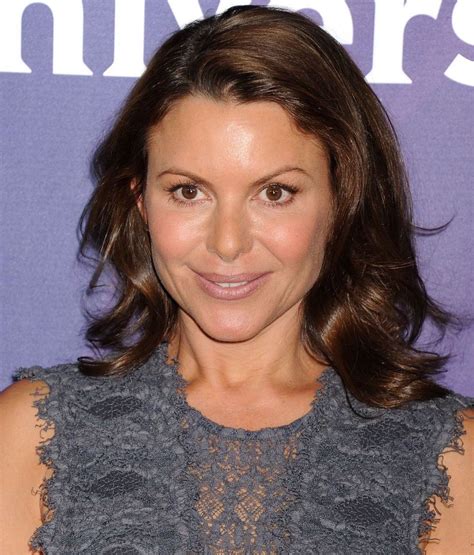 Kari Wuhrer Biography Height Life Story Super Stars Bio