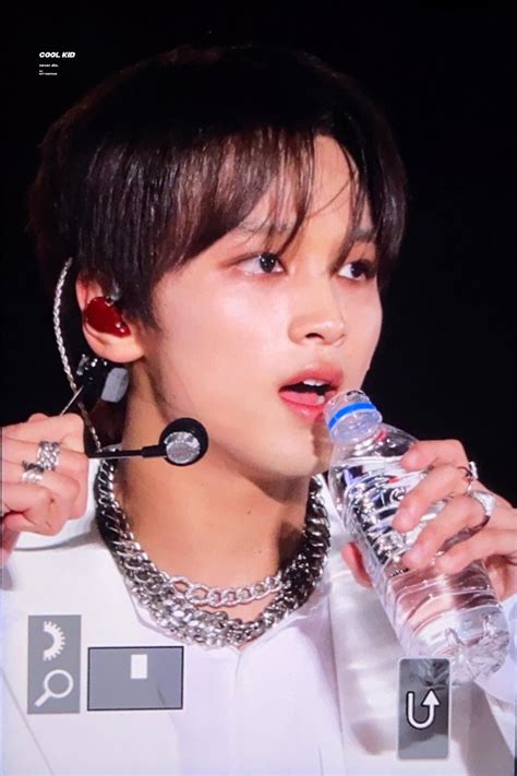 송이 On Twitter 같은반지 끼고잇는거 고자극 ㅜㅜ