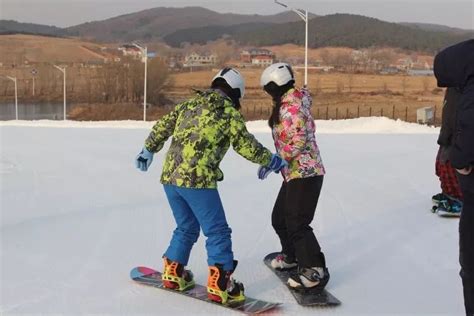 国家滑雪队教练工资 残级人全运会滑雪北京队教练 随意云