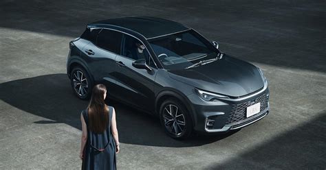 Lexus Lbx｜価格・パッケージ比較