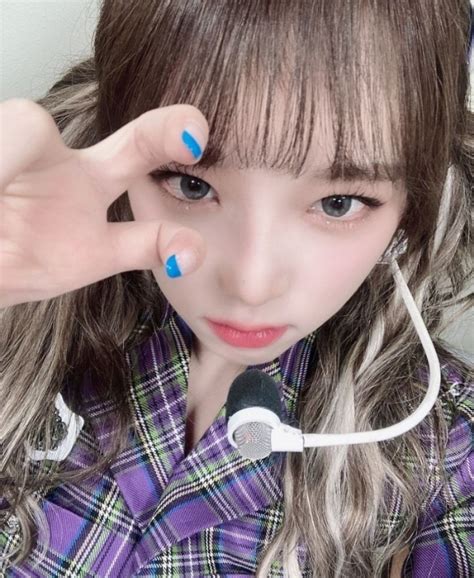 blip 최예나 셀카