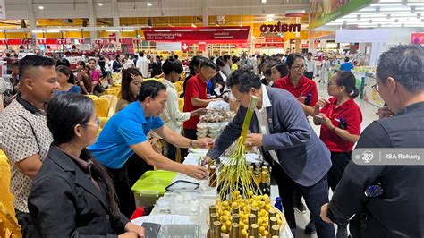 វេទិកាផ្គូផ្គងផលិតផលក្នុងស្រុក ជួយឱ្យអ្នកលក់និងអ្នកទិញកាន់តែយល់ពីគ្នា