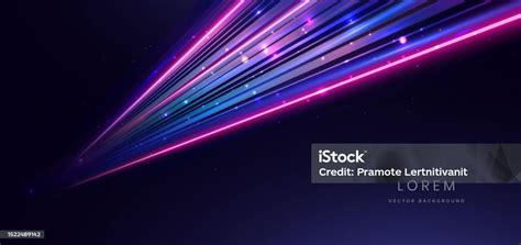 추상 기술 미래 지향적 인 빛나는 파란색과 분홍색 라이트 라인과 빠른 모션 블러 효과가 어두운 파란색 배경에 있습니다 가리기에