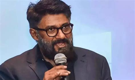 సన కరటక ప ఫర అయన డరకటర Vivek Agnihotri Hits Back at Critic Over Bollywood Box