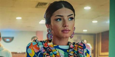 Mimi Keene Everything To Know About The Sex Education Actress