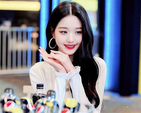 Https I Pinimg Com Originals A D F A D F Bcde Ed Gif