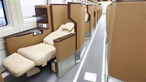 Foto Layanan First Class Di Kereta Mudik Jakarta Surabaya Foto 5