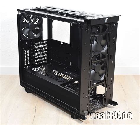 Checking Out The Fractal Define 7 And Define 7 Xl Level One Techs Level1techs Level1techs