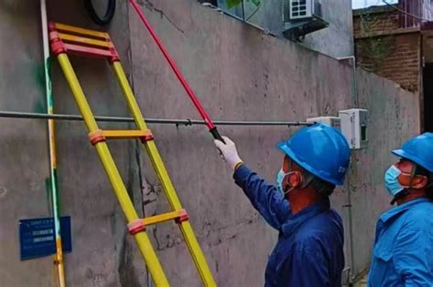 国网大名县供电公司入户检电除隐患，为民服务赢夸赞用电居民间歇