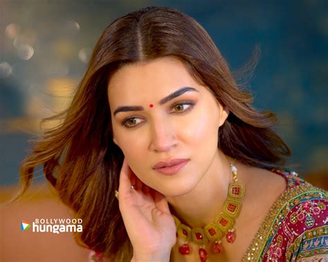 Kriti Sanon 5 Wallpapers Kriti Sanon 5 183 Bollywood Hungama