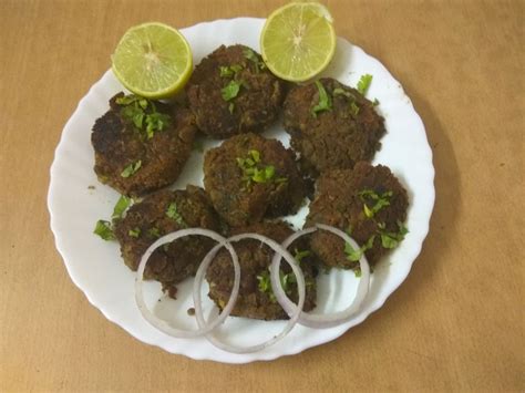 Reena Rasoi काले चने के शामी कबाब सामग्री दो कटोरी काले चने या देसी चने दो प्याज आधा