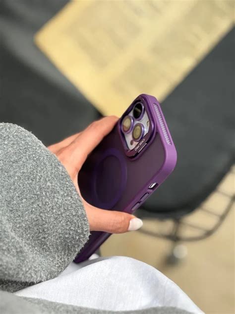 قاب آیفون 16 پرومکس مگ سیبف دار با لنز استند شو