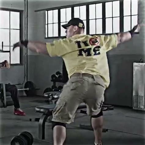 جون سينا وهو في التمرين Youtube