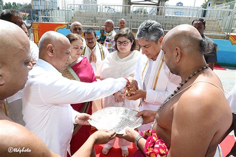 Ap High Court Cj Offers Prayers శ్రీవారి సేవలో రాష్ట్ర హైకోర్టు ప్ర