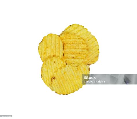 흰색 배경에 고립 된 바삭한 감자 칩 더미 맛있는 감자 튀김 슬라이스 0명에 대한 스톡 사진 및 기타 이미지 0명 Salty Snack 감자 요리 Istock