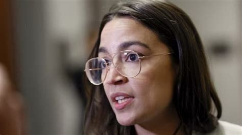 Aoc Removes Pronouns On Social Media Blitz
