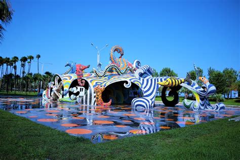 ბათუმს „რვაფეხა“ დაუბრუნდა ნახეთ როგორ გამოიყურება ისტორიული კაფე ფოტობი ვიდეო რადიო