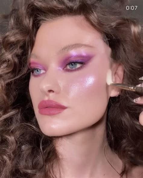 Ефектът на делфина Виртуалният дневник на Мария