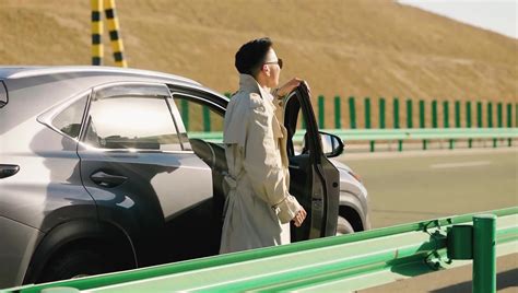 Нийтийн шинэ дуунууд “Өөдрөг байгаарай ” дуугаа жаргаж сонсоорой ️🥰🎧