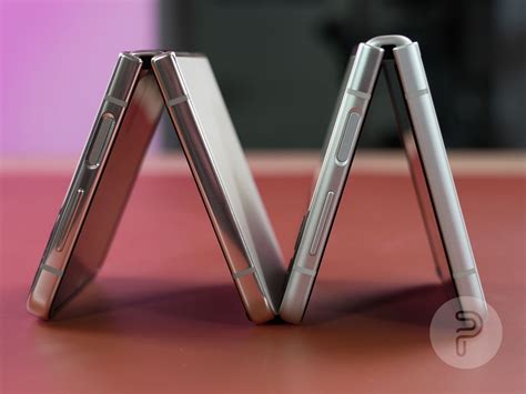 Samsung Galaxy Z Flip 4 Vs Galaxy Z Flip 3 Tougher Than Expected Video
