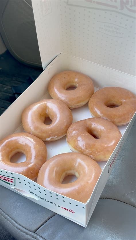 National Donut Day 2025 Deals Get Free Food At Dunkin Krispy Kreme
