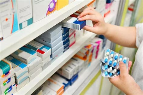 В России повысили штрафы за продажу лекарств без рецепта - Российская ...