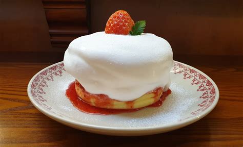 딸기 수플레 케이크 레시피 칼로리 만드는 법