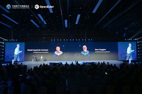 openeulersummit ai os linux opensource ostech osinnov developers openeuler