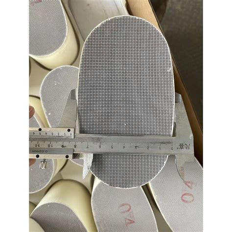 148 84 100MM EURO 4 400CELL 汽車催化劑蜂窩陶瓷催化轉換器適用於汽車發動機排氣系統 朝日新泰商貿