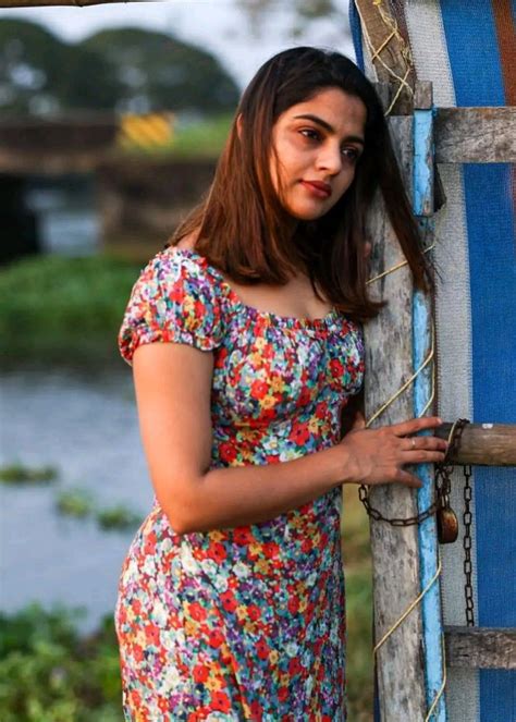 Pin By Sk Nadrew On Nikhila Vimal Hot Women Dress Most Beautiful
