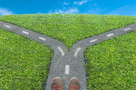 岔路口的概念图片 包图网企业站