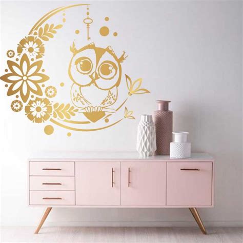 СтикерБухал сред цветя Ваденки онлайн магазин за декорация на дома