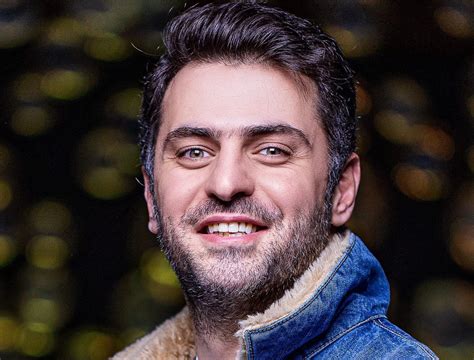 قاب هایی عاشقانه از علی ضیا مجری جذاب و خواهرش شیما