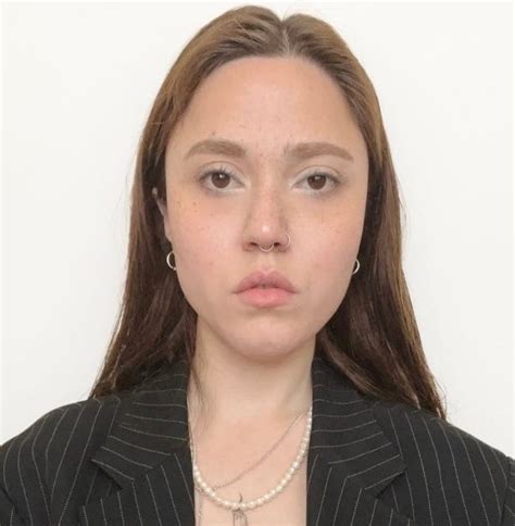 ekin akdağ medium
