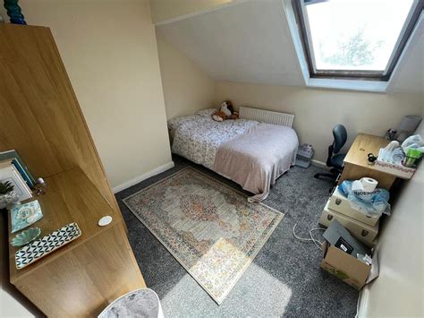 9 Bedroom House For Rent Cardigan Road Leeds Ls6 3bj Unihomes