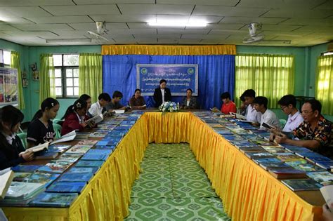 တာချီလိတ်မြို့၌ ၇၇ နှစ်မြောက် ပြည်ထောင်စုနေ့အထိမ်းအမှတ်အကြို ဟောပြောပွဲ၊ နံရံကပ်ဓာတ်ပုံနှင့