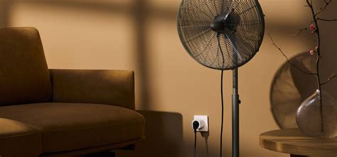 Новая умная розетка Яндекса