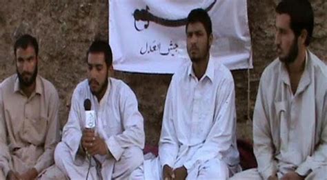صور إيران تتسلم جنودها من جيش العدل