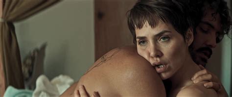 Nude Video Celebs Priscila Reis Sexy Leticia Colin Nude A Porta Ao