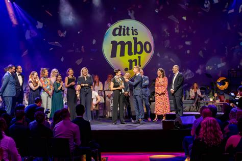 Roc Nijmegen Wint Mbo Prijs ‘onderwijsteam Van Het Jaar