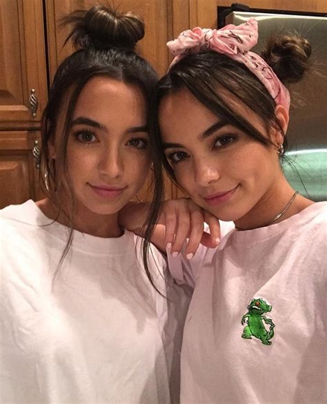 How Would You Have Sex With The Merrell Twins Scrolller