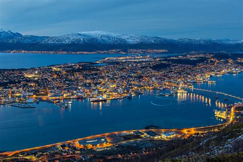 Norvegia Tromso La Porta Dellartico Rapalù