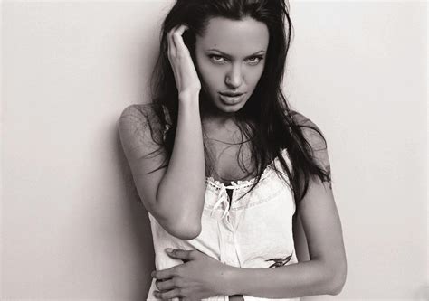 2560x1800 Resolution Angelina Jolie Black And White Wallpapers