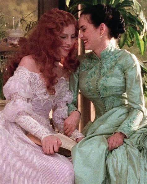 ᴀʀᴛ ʟᴏᴠᴇ ʀᴇᴛʀᴏ On Instagram 🌹🥀winona Ryder And Sadie Frost As Mina Murray And Lucy