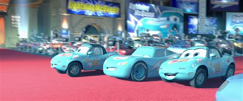Mia Et Tia Personnage Cars • Pixar • Disney Planetfr
