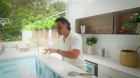 Auscaps Kyle Tierney Shirtless In Aussie Shore 1 01 Ready To Launch