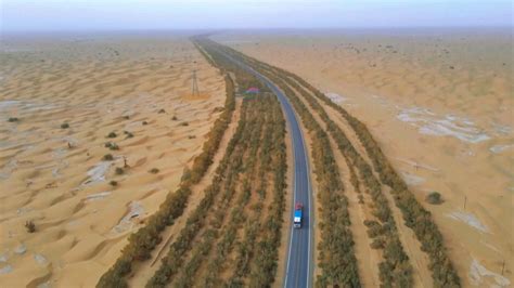 Първият пустинен път в Китай с нулеви въглеродни емисии произвежда над 5 милиона квтч електричество