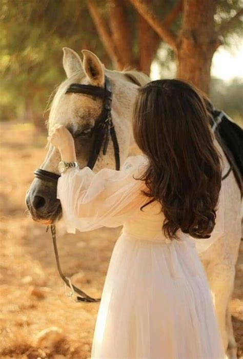 عکس دختر با اسب سفید برای پروفایل ️ جدید و خاص